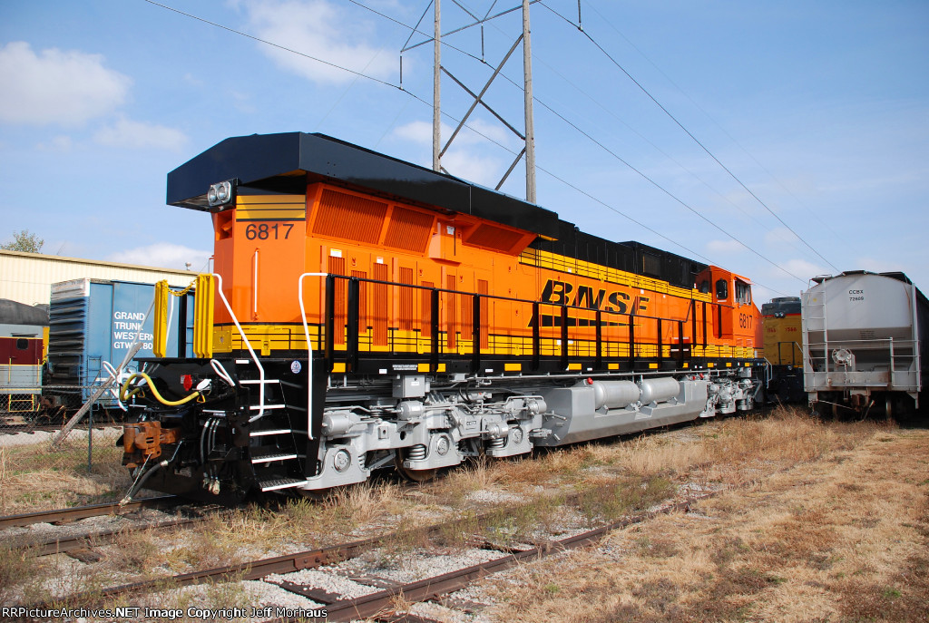 BNSF 6817